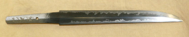 Yoshindo Yoshihara, a Moroha (double-edged) tanto - SamuraiSword.com